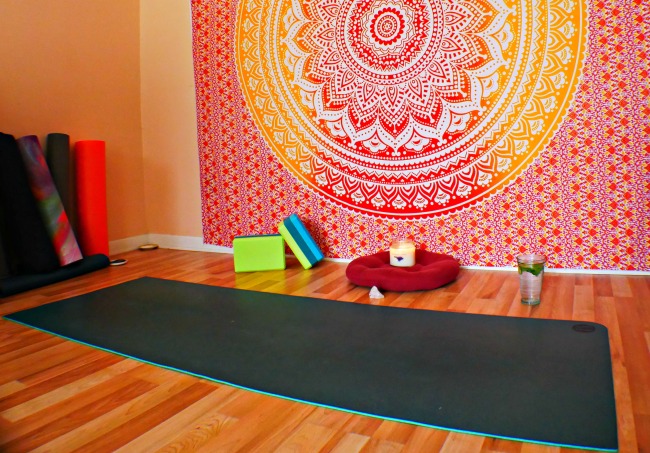 Build a Home Yoga Practice | 5 Tips - Tamara Fayad Yoga